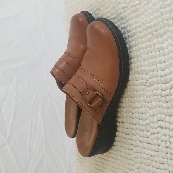 Clarks | Shoes | Clarks Mule Clog Leather Shoes Women 8 Brown Slip On ...